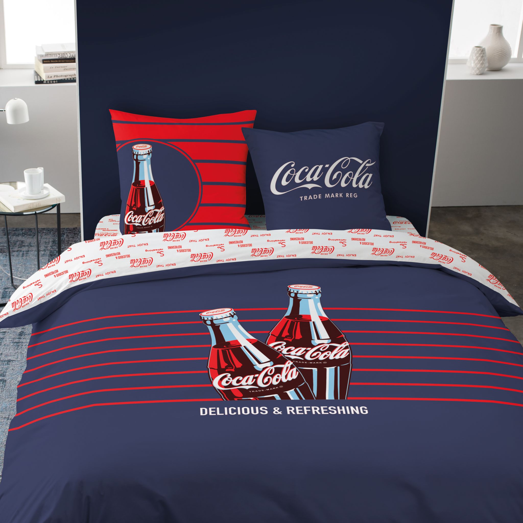 Parure housse de couette en polycoton COCA-COLA LINES pas cher - Auchan.fr